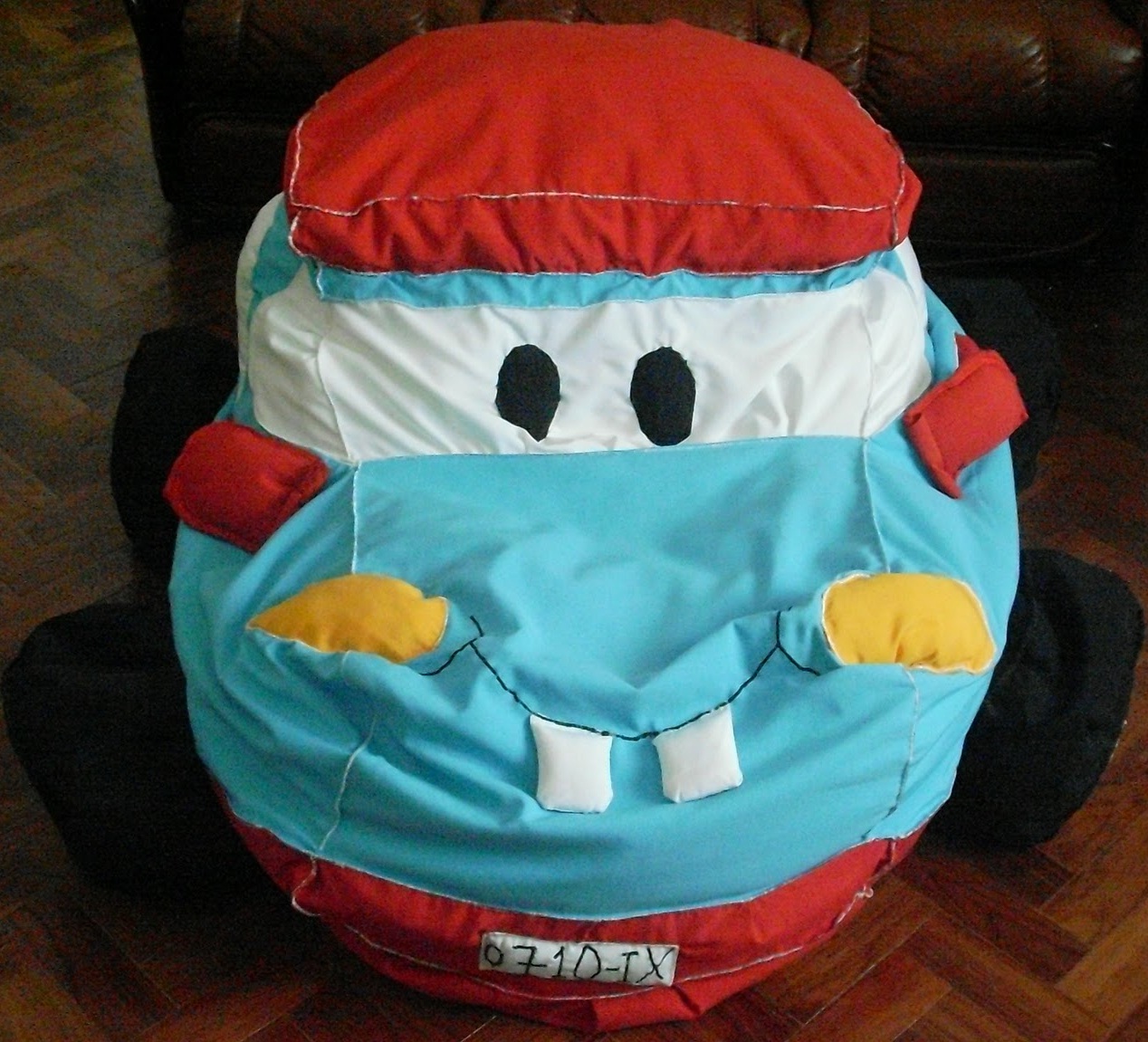 Puffs da Lico: Puff em forma de carro