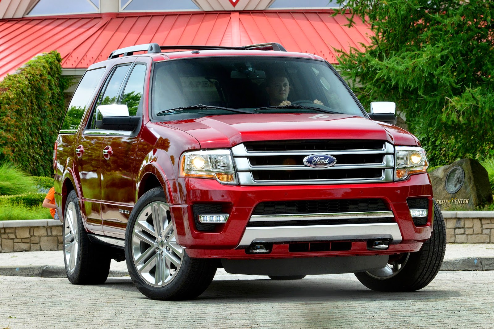 Newer Than It Looks: The 2015 Ford Expedition