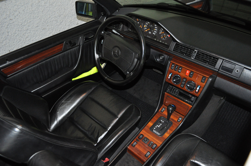 Katanawa: Tuning Mercedes Benz W124 Coupe