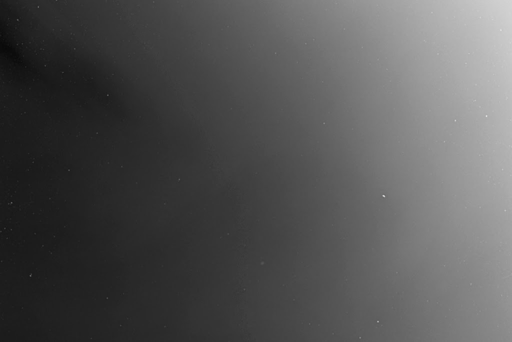 School Of Digital Photography: The Trick to Find Dust Spots in Your ...