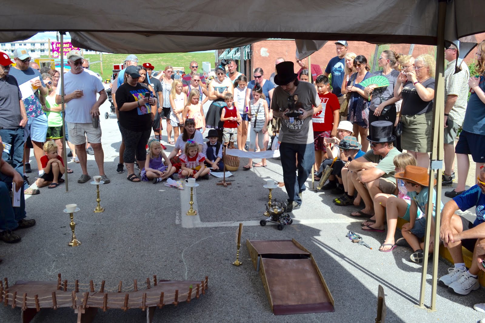 Over the Crescent Moon: Featured Splendid Teapot Racer: Earl Grey 2nd