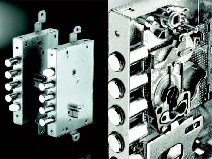 Κλειδαριές Ασφαλείας - Επισκευές Ρολών 210-94.20.000: Κλειδαριά ...