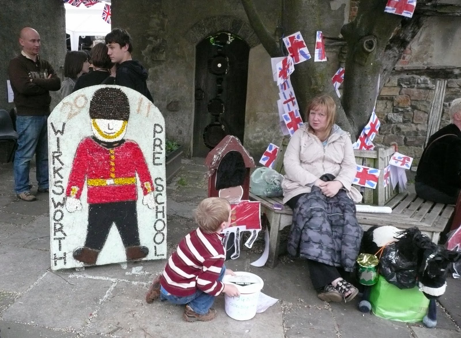 Linda's Derbyshire Diary: Well Dressing Weekend - Part Two