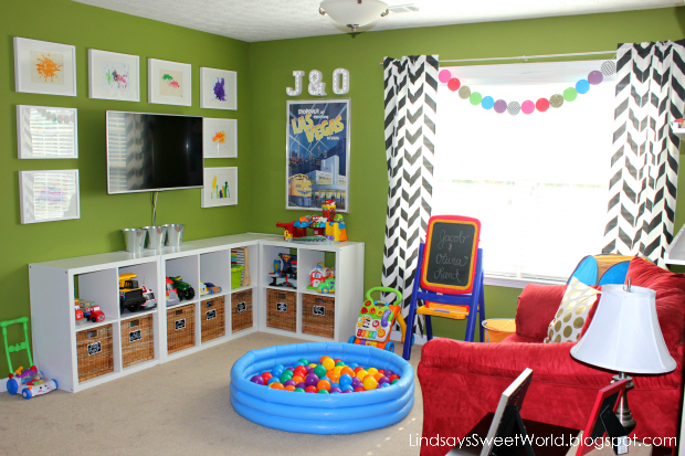 Lindsay's Sweet World: Home Tour Tuesday - Playroom