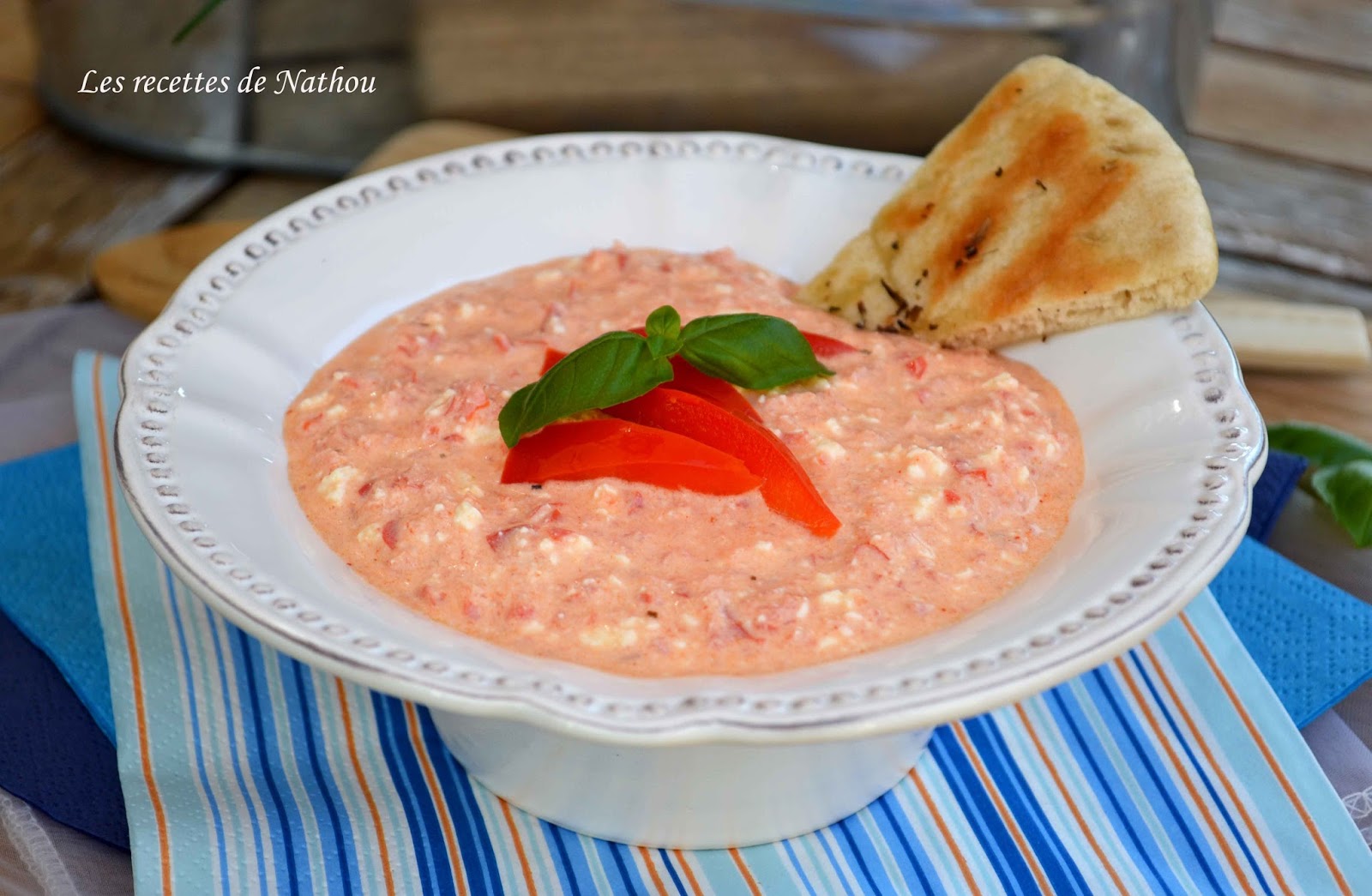 Ma cuisine au fil de mes idées...: Ktipiti - Sauce dip poivrons et feta