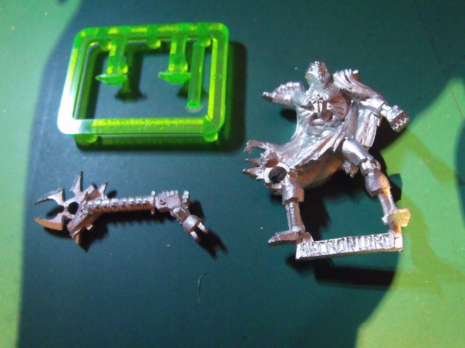 Limited Edition Warhammer models: Warhammer 40k Army Box models ...