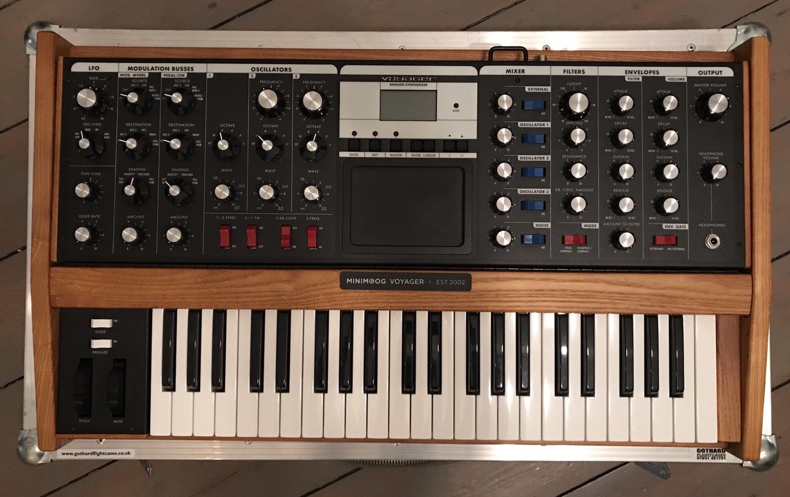 MATRIXSYNTH: Moog Voyager Synthesiser + VX-351 Expander + Full Flight ...