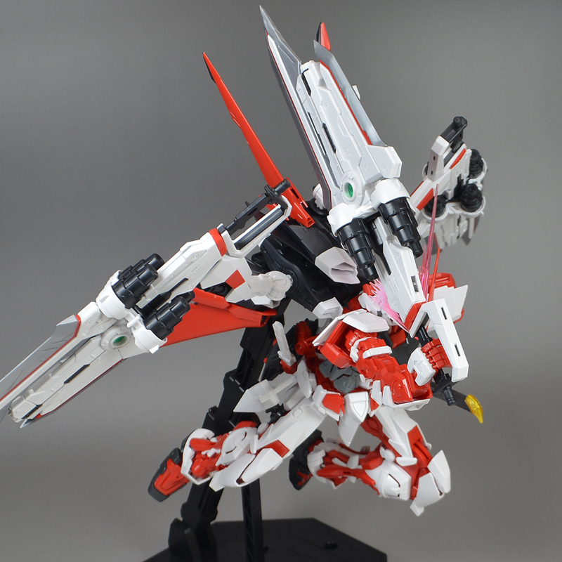 [ Review ] - MG 1/100 - Gunndam Astray Red Dragon