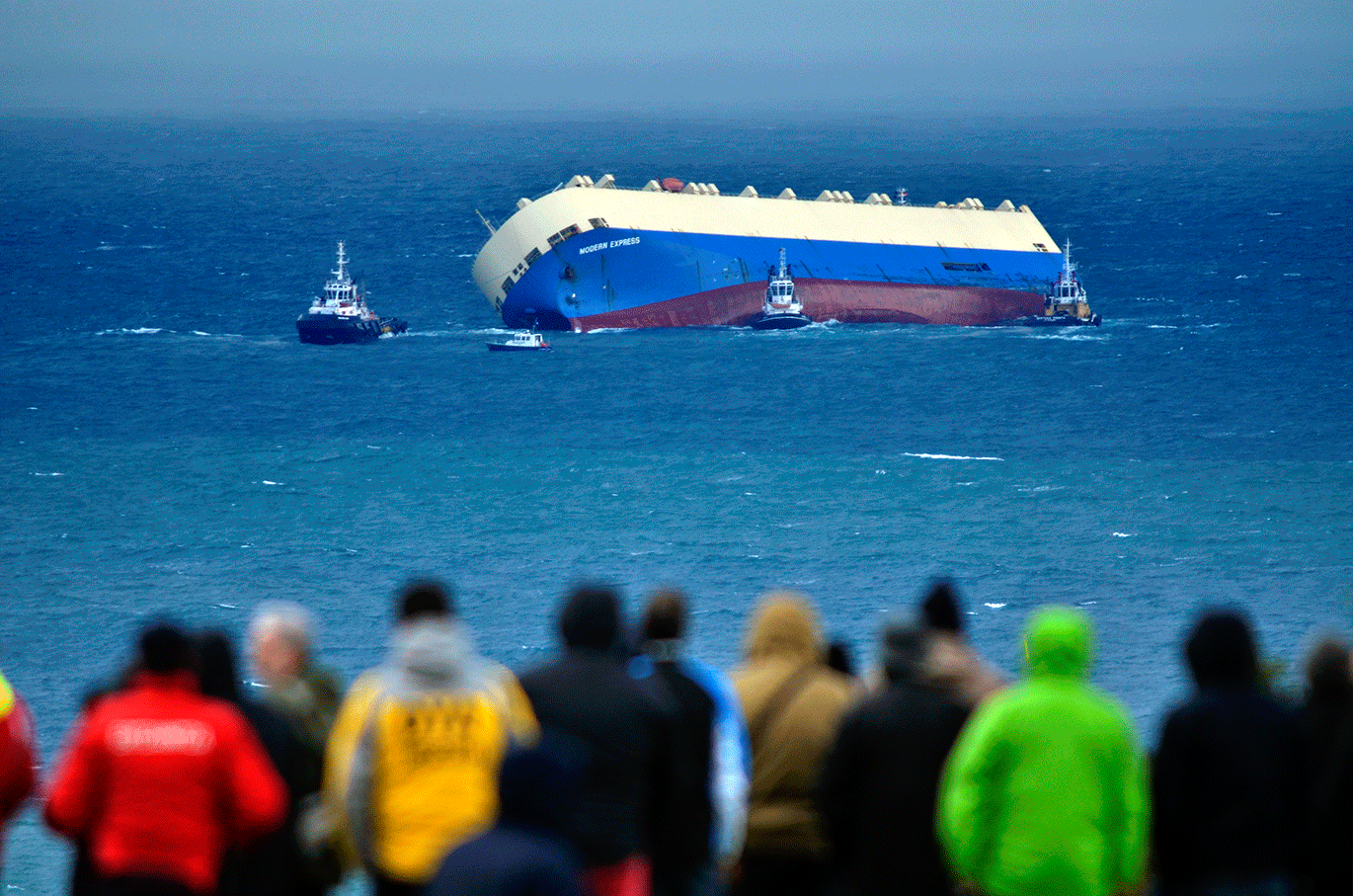 IMAGINADOR: MODERN EXPRESS. En puerto.