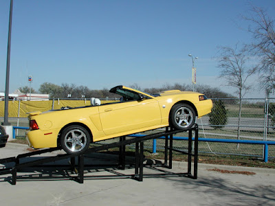 Car Displays Malls: Vehicle Displays - Automobile Display Platform