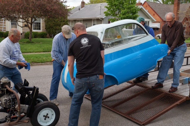 Follow Dan Hotka's Isetta Project: Isetta is Reunited with its Chassis!
