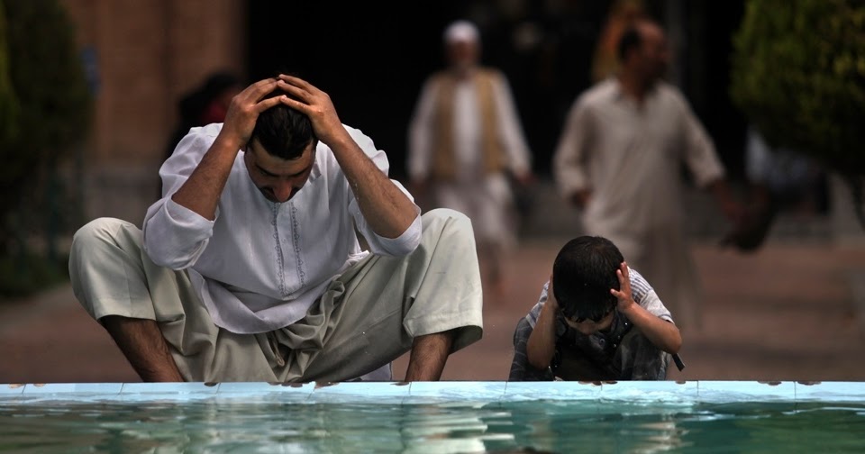 Uzimanje abdesta u kupatilu u kojem je smješten i WC | Riznice korisnog ...