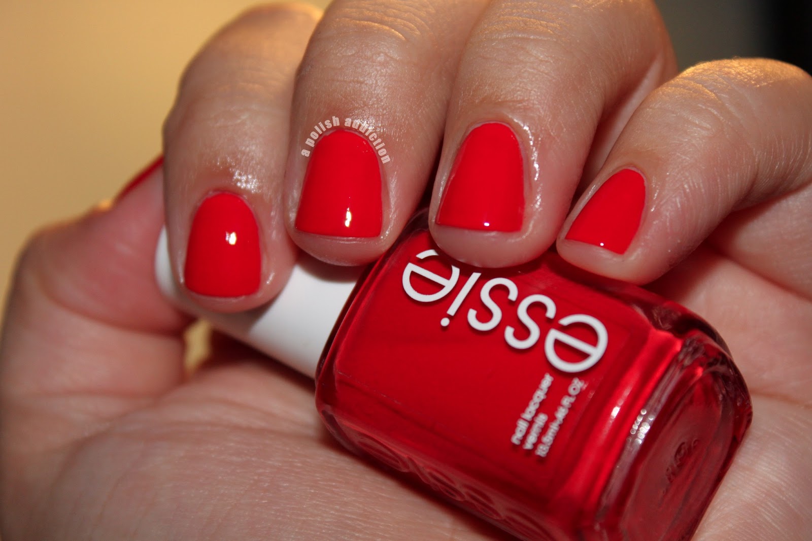 A Polish Addiction: Essie Fifth Avenue Swatch and Review