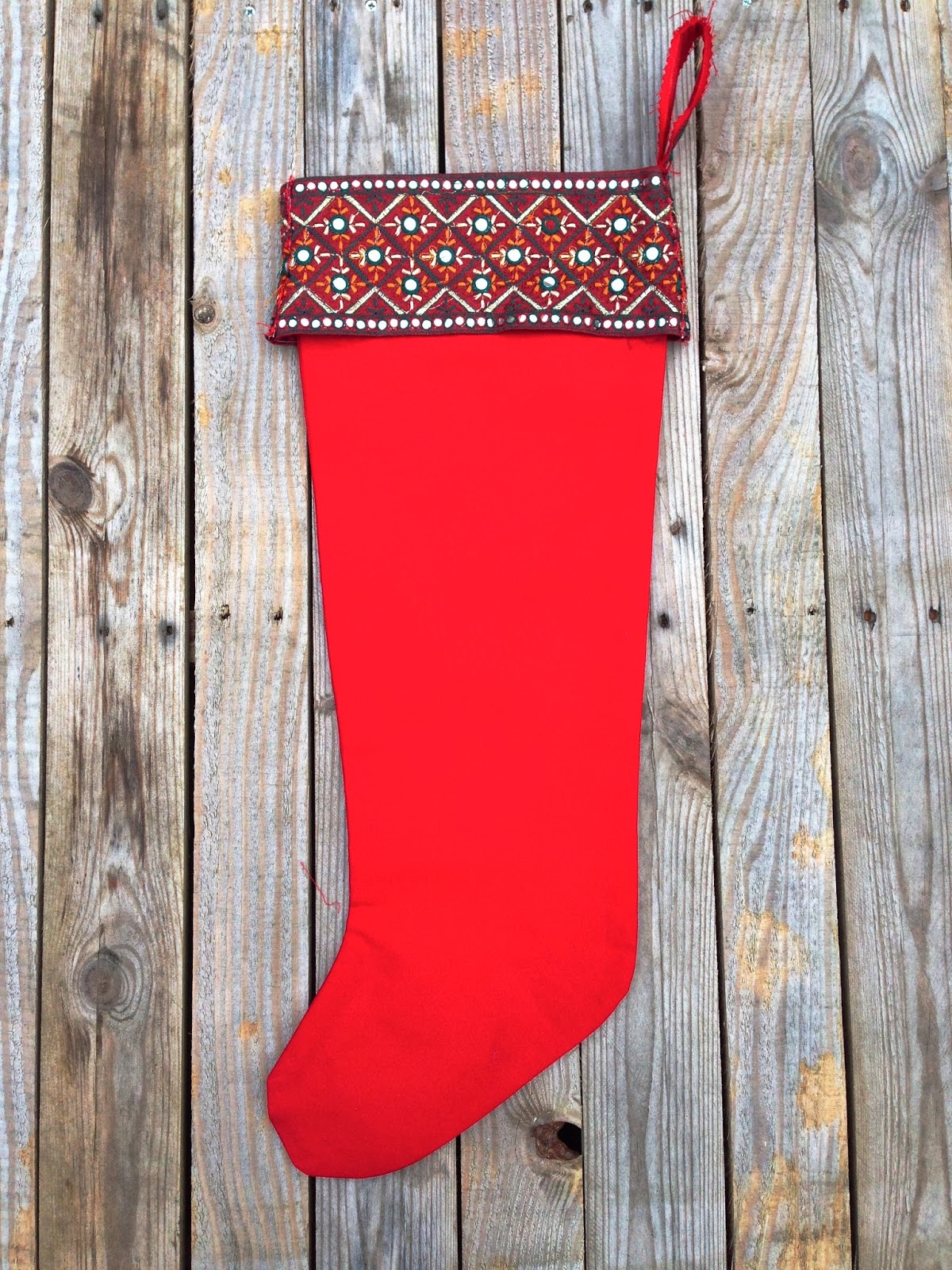Bundles and Buttons: Christmas Stocking Tutorial and free pattern