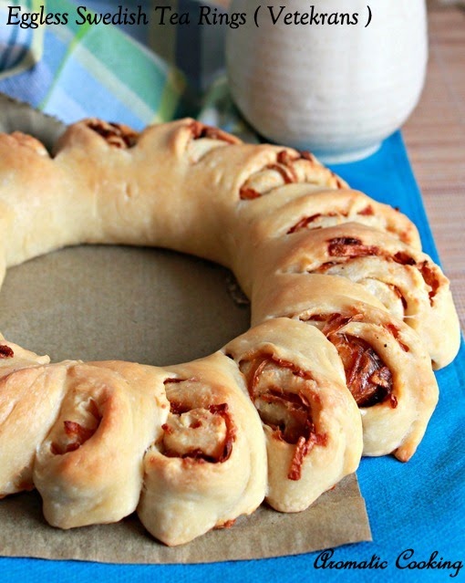 Aromatic Cooking: Eggless Swedish Tea Rings ( Vetekrans ), Savory Version