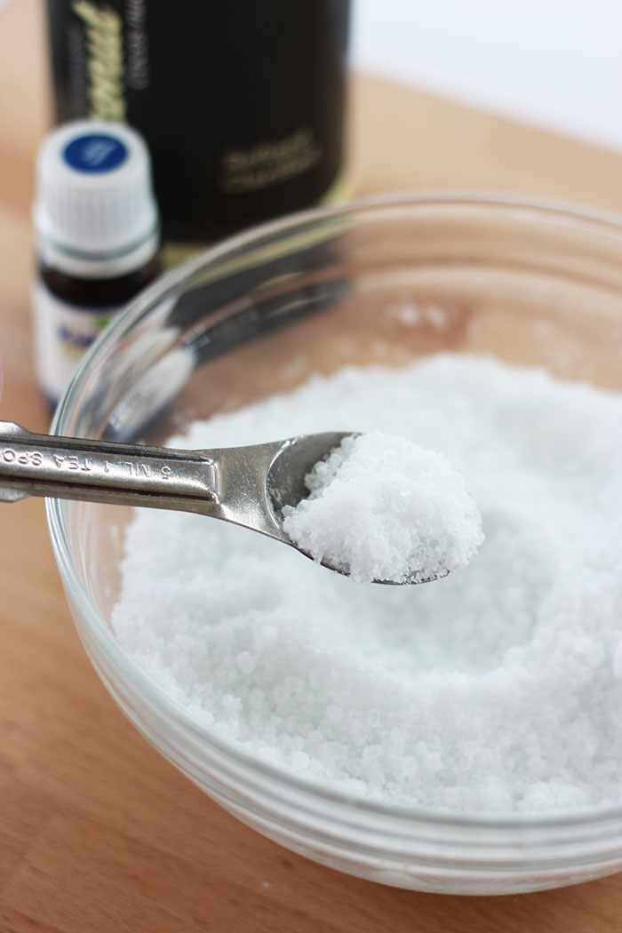 DIY Relaxing Bath Salts for Kids with Free Printable Labels | Sunny Day ...