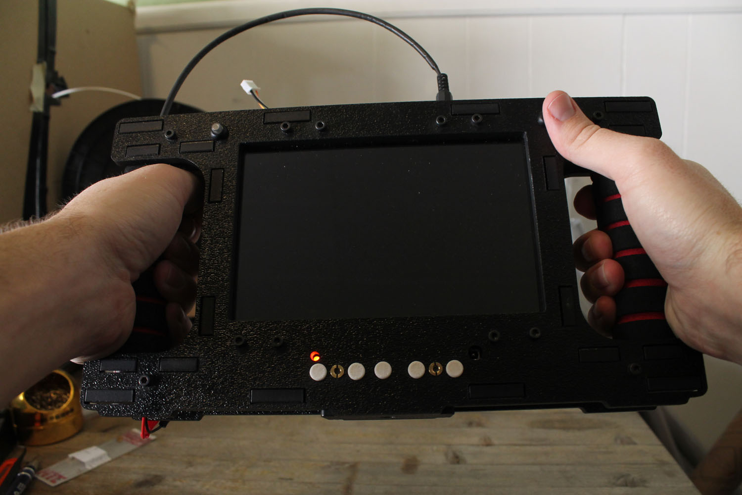 William Osman: Laser Cut: DSLR Monitor