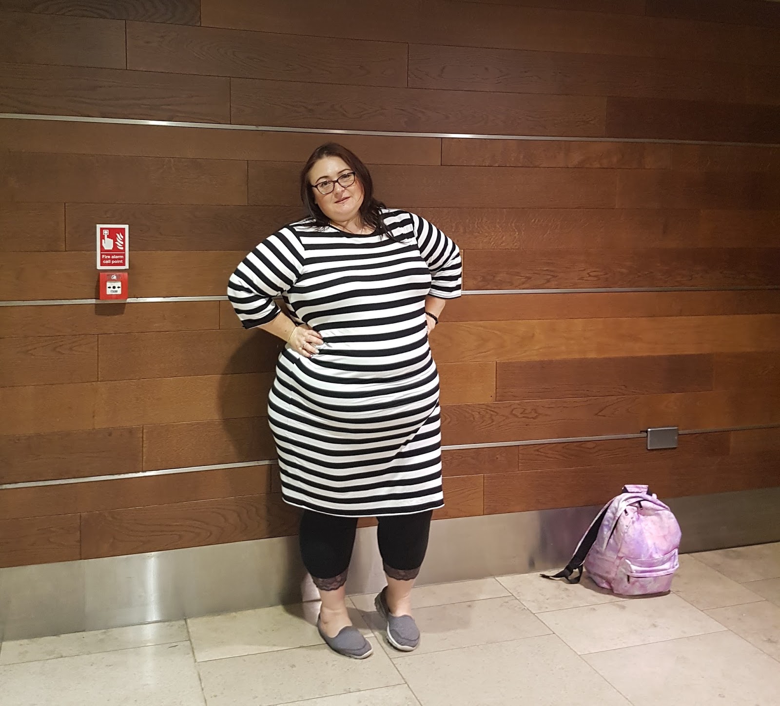 Fat girl in horizontal stripes | OOTD - Love Leah