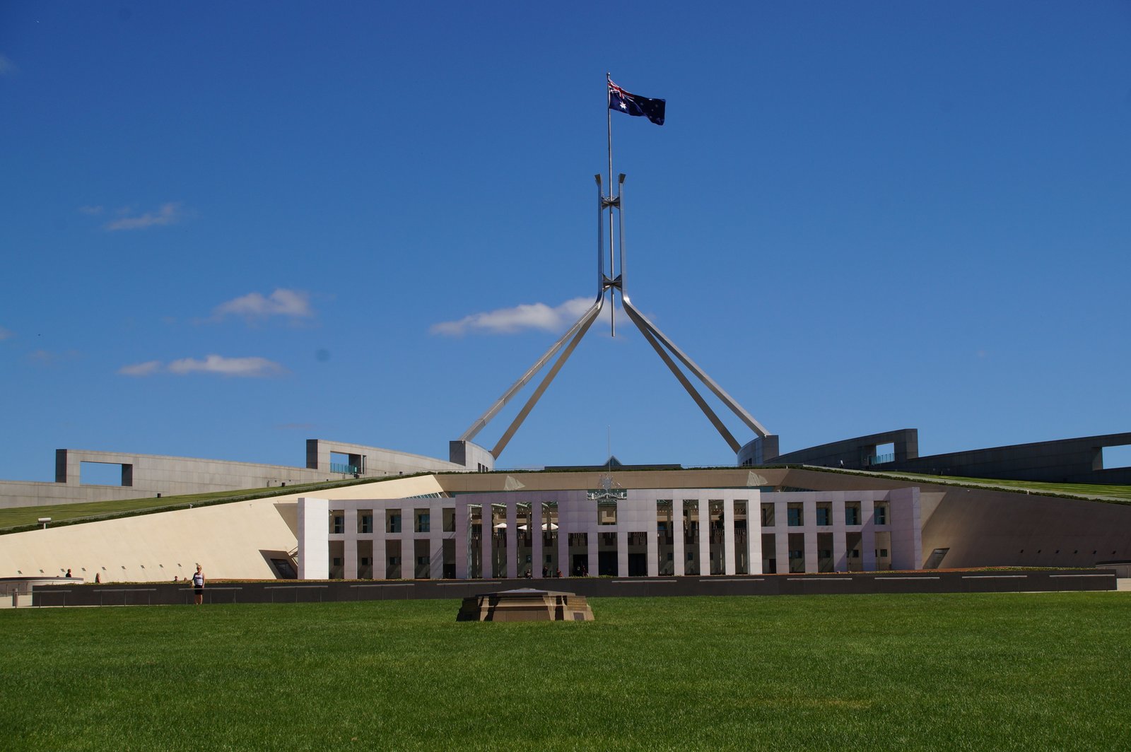 Magi and Sam: Canberra, Australia's Capital City, Old and New ...
