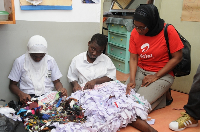 Wanafunzi Buguruni Viziwi na Balozi wa Airtel AY-waomba Watanzania ...