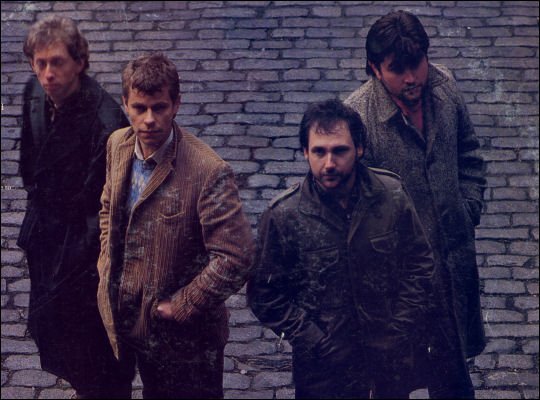 Azul y Negro - No Queda Paz (1981) | Di-Version.es