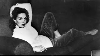 DEL CUPLÉ A LA REVISTA: MARÍA FÉLIX, LA DOÑA