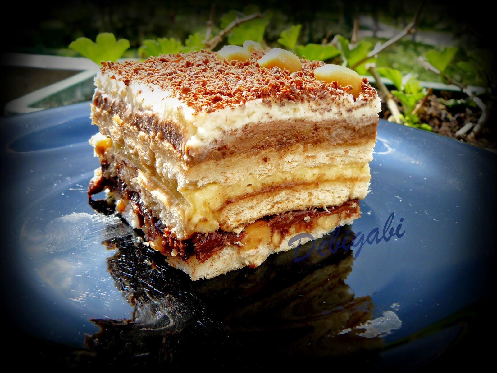 Vegyes saláta: Kinder bueno szelet