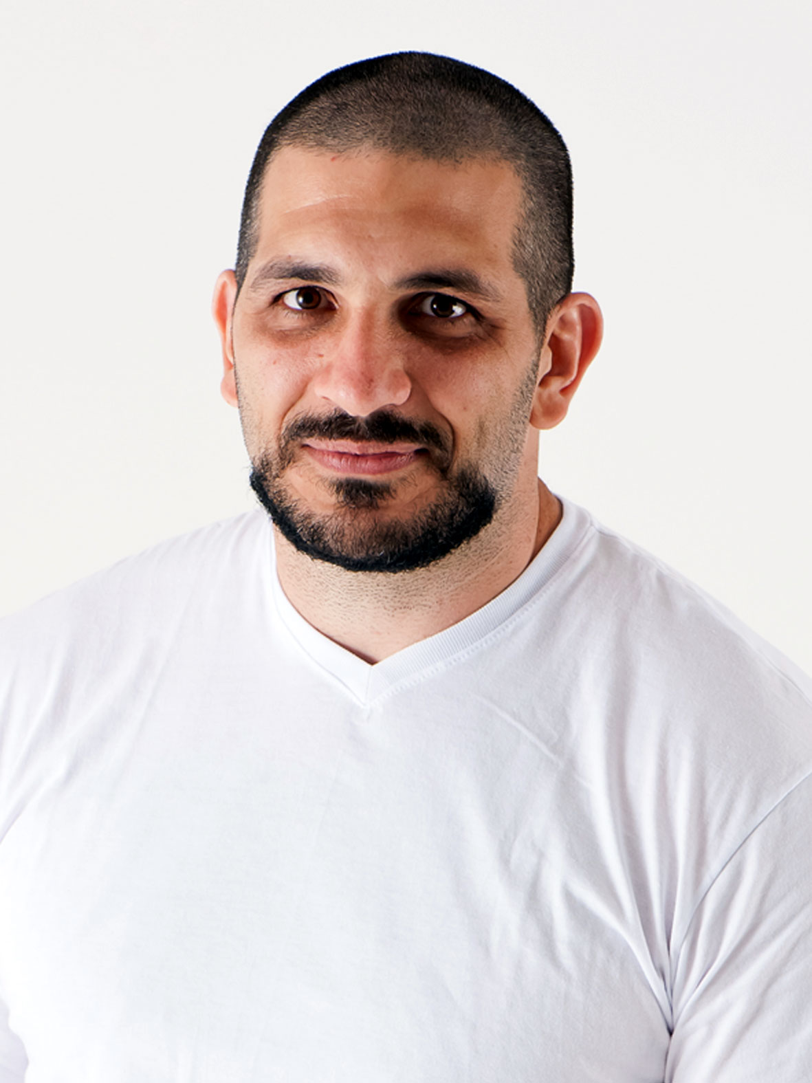 Miguel Nader Ator: maio 2012