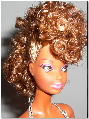 Kanubeea Hair Clip: Boneka Barbie Berkulit Hitam Dan Berambut Keriting