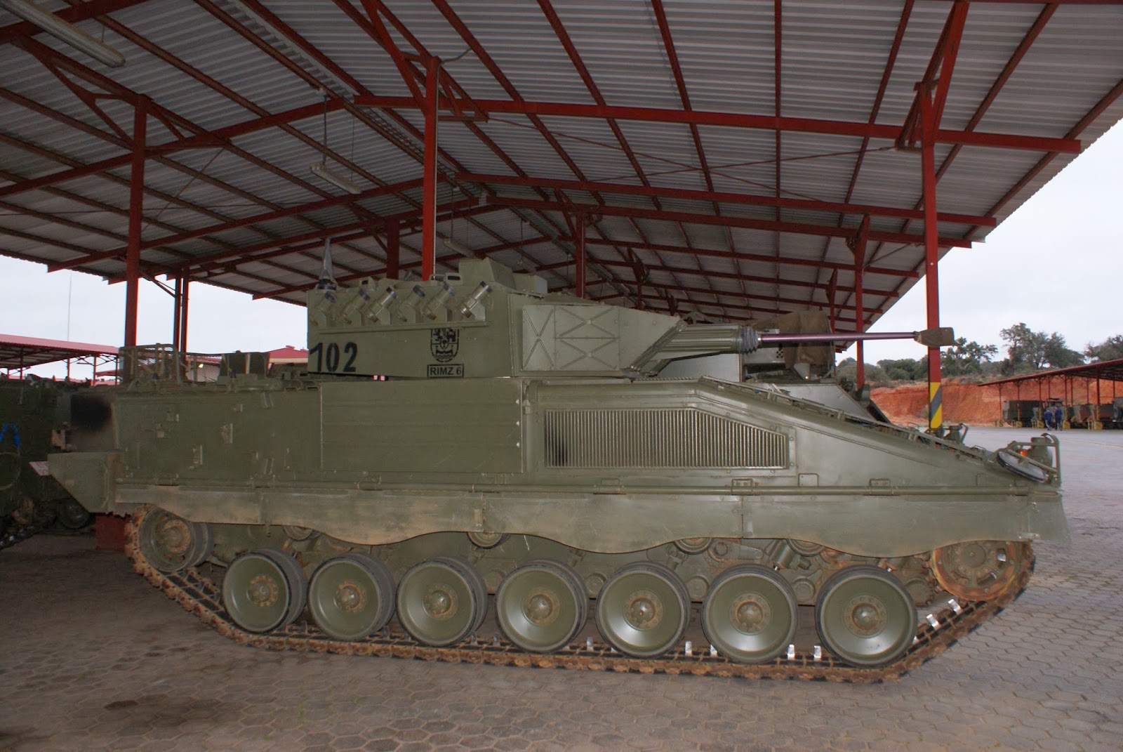 World-modelers: Reportaje fotográfico base de Bótoa, General Menacho.