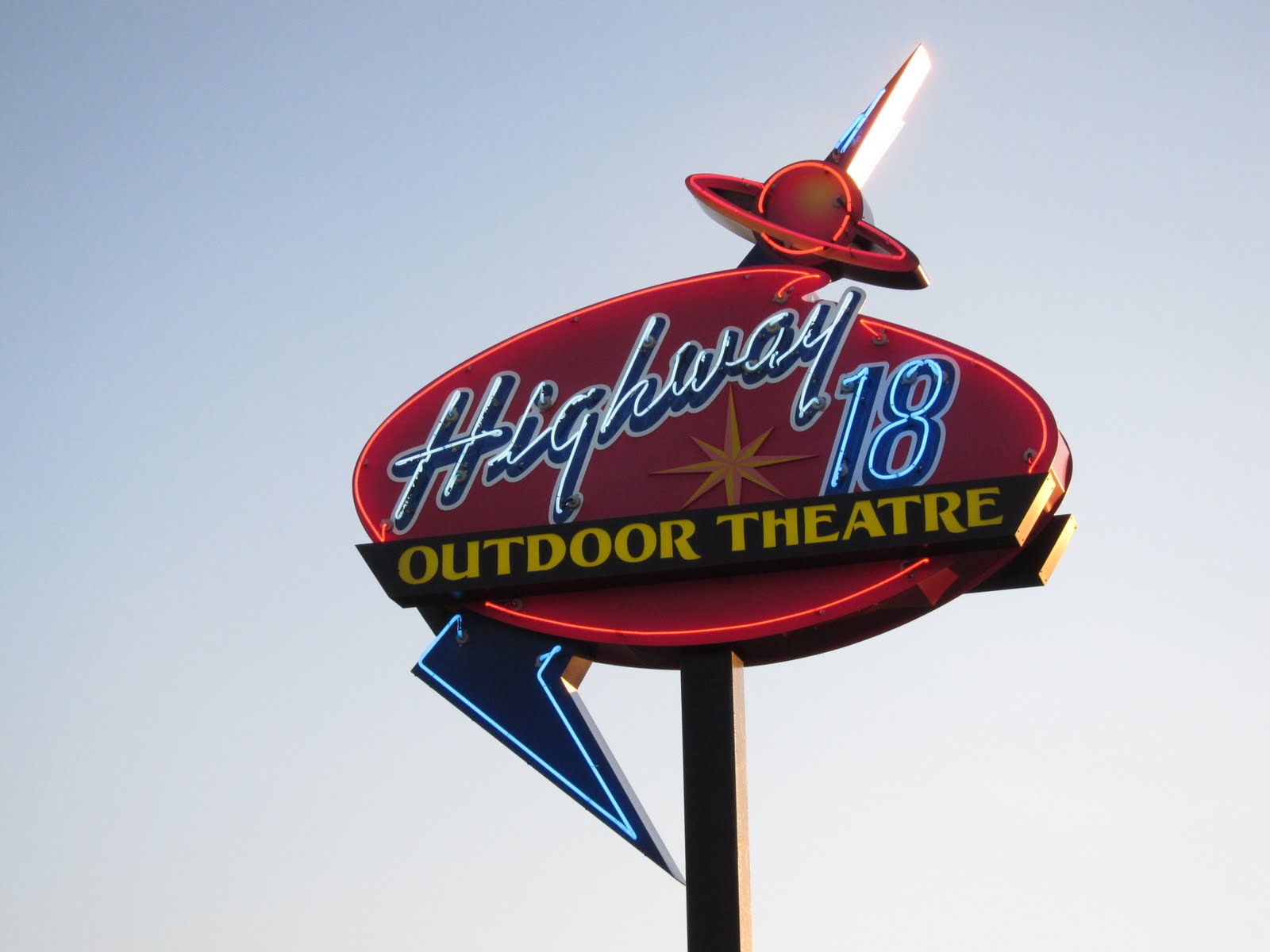 The Vintage Life: Neon Light Splendor