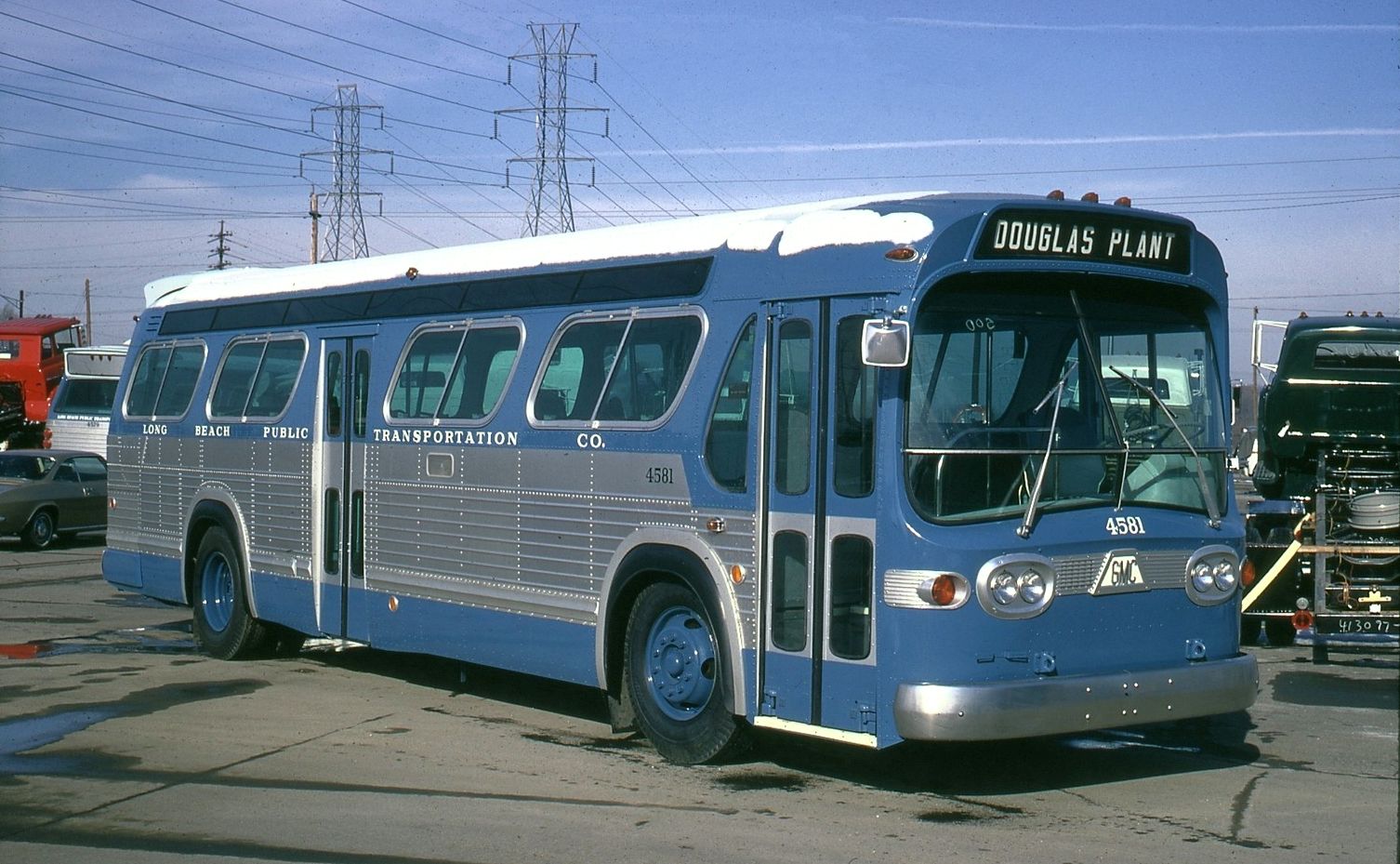 transpress nz: Long Beach PTC GM New-Look Bus, 1960s