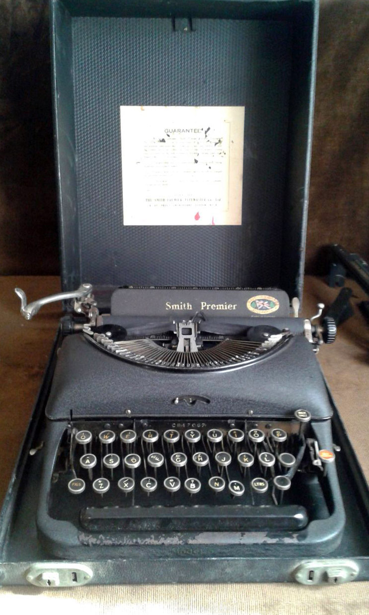 Telegrapher’s portable typewriters/ /THE TYPEWRITER REVOLUTION