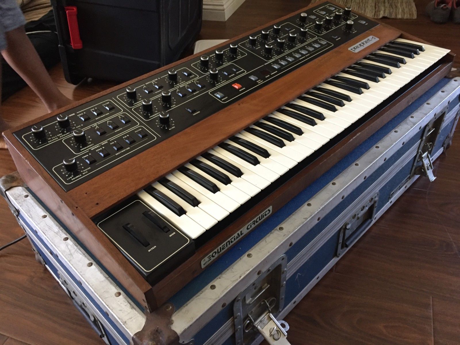 MATRIXSYNTH: Sequential Circuits Prophet 5 Synthesizer w/ Road Case SN 2249