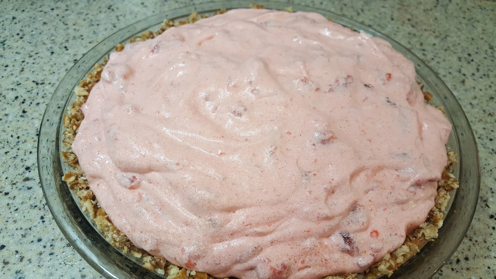 My Patchwork Quilt: FLUFFY STRAWBERRY PIE