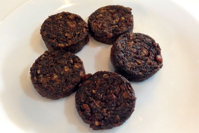VEGANOO Vegan Reviews: Review: V Pud Vegan Black Pudding