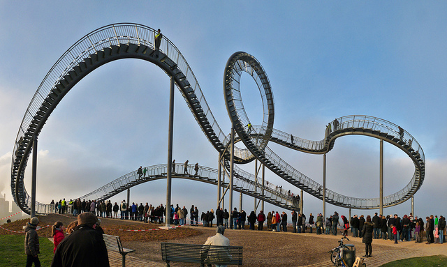 Crouching Tiger and Turtle – The Roller Coaster Walkway ~ Kuriositas