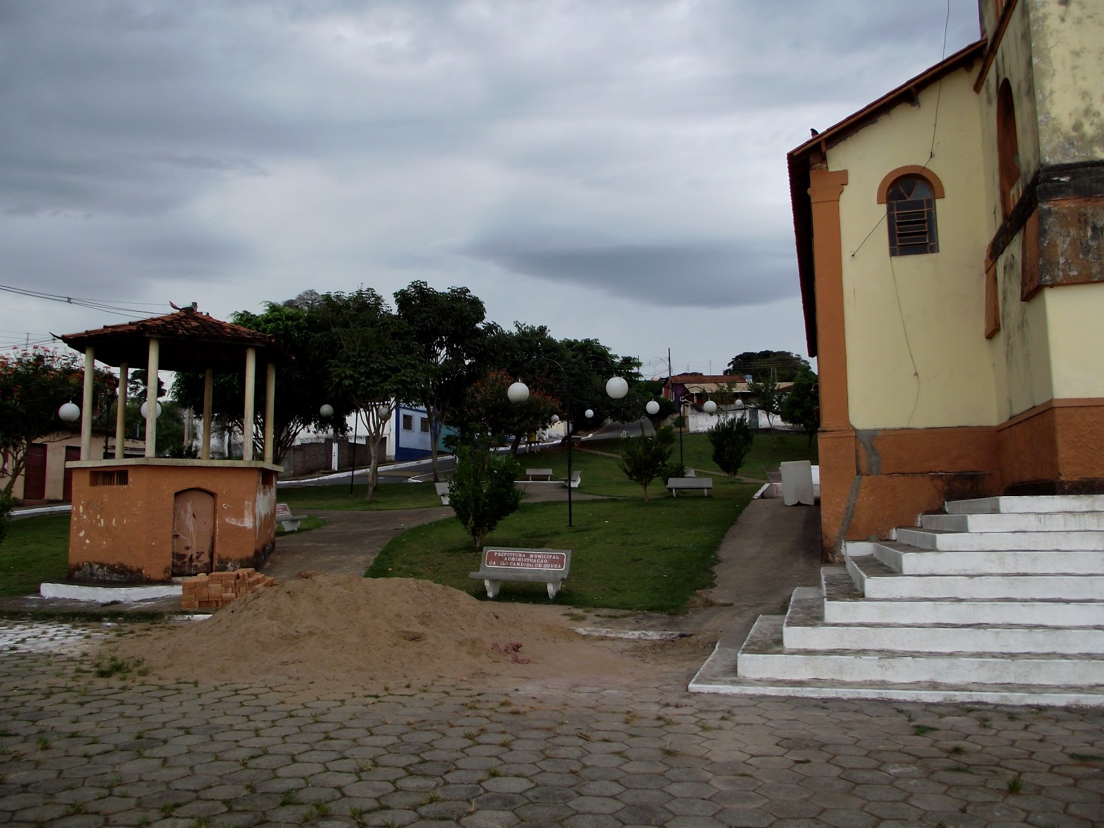 VILAREJOS DE MINAS : MACAIA / BOM SUCESSO / MINAS GERAIS