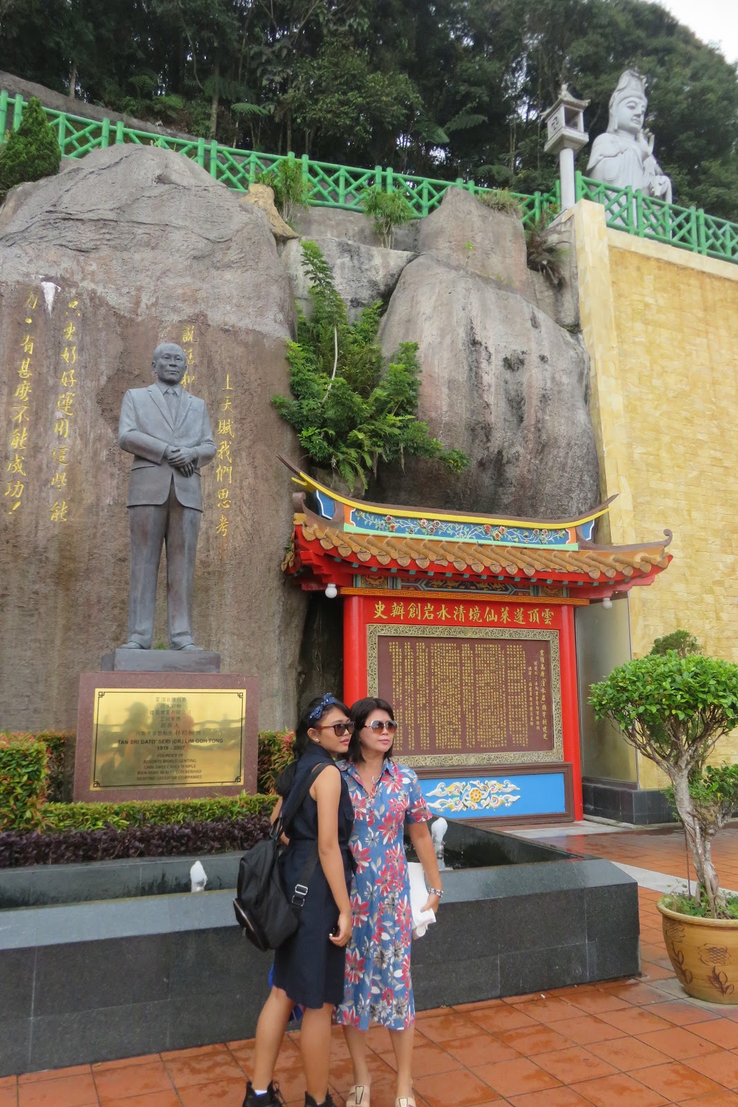 Kee Hua Chee Live!: CHIN SWEE TEMPLE AT RESORTS WORLD GENTING IS A ...