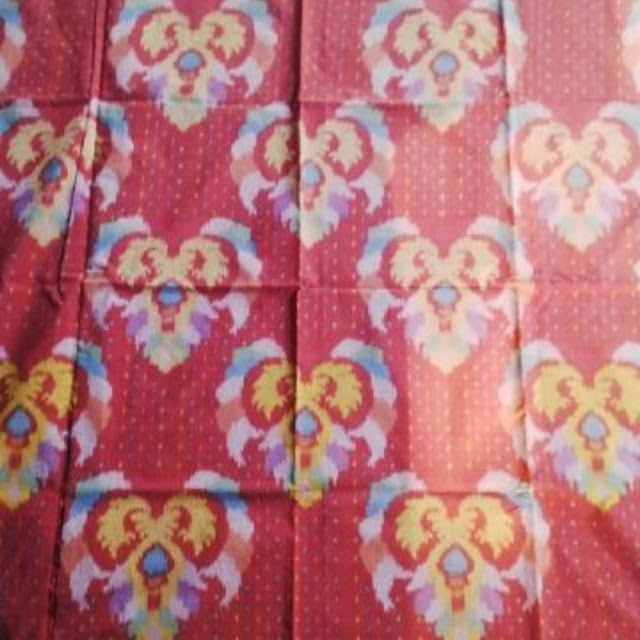 Kain Tenun Motif Burung Garuda Bali - Toko Jual Tenun