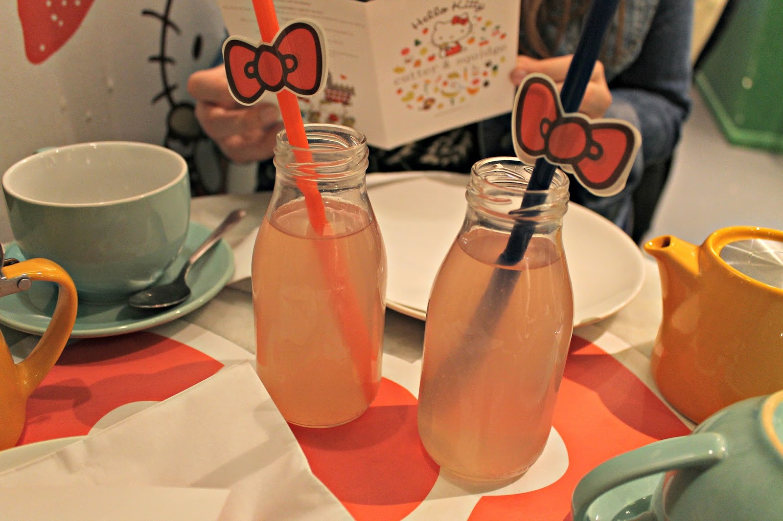 Hello Kitty Afternoon Tea At Cutter & Squidge - Keyne To Explore
