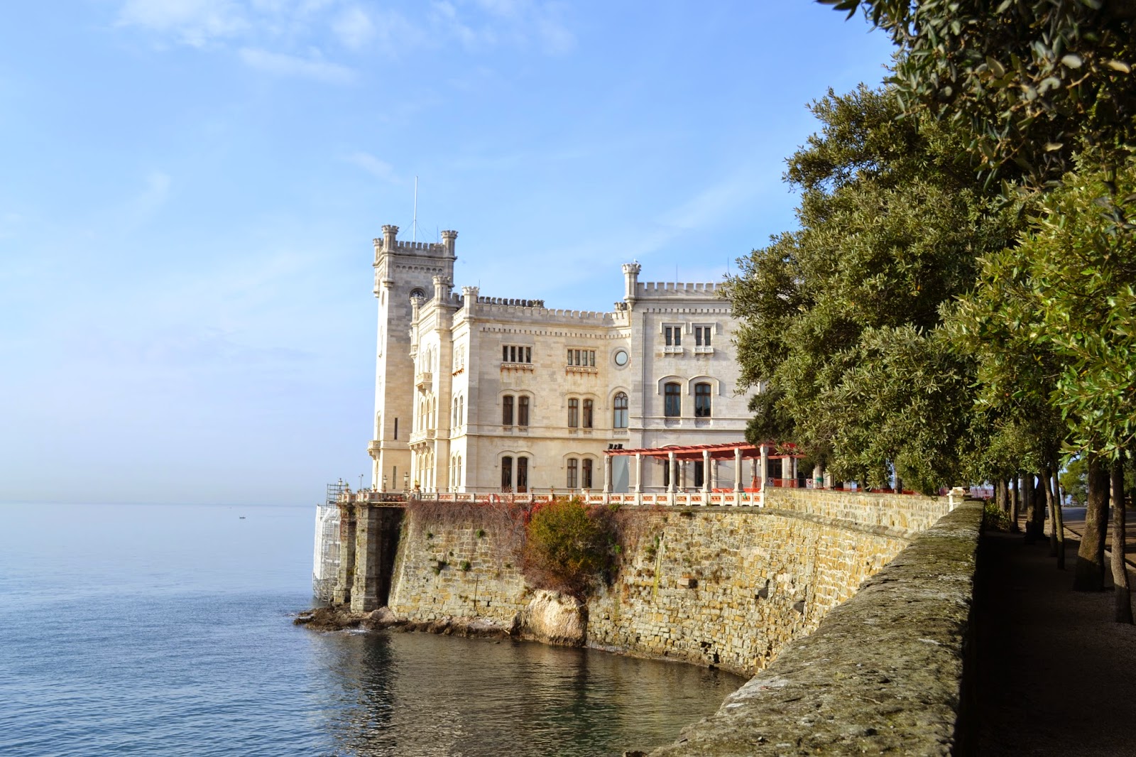 World Through Andreja's Eyes: ITALIJA: CASTELLO DI MIRAMARE