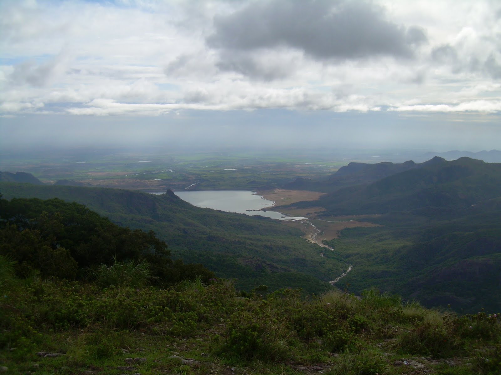 Tamilnadu Tourism: Kuthiravetti, Manjolai Hills