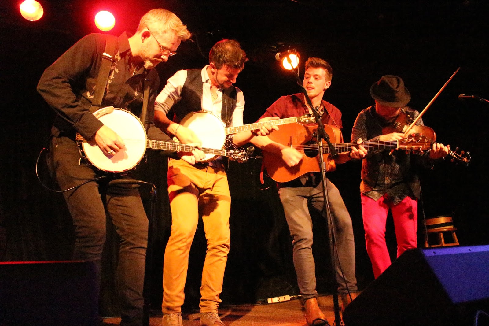 SeMi Bluegrass: Do You Love The Banjo? We Banjo 3 at the Ark