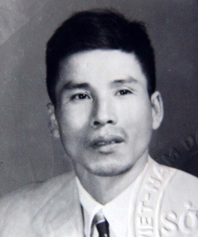 E.E - Emprunt Empreinte - Mượn Dấu Thời Gian: Nguyên Hồng (1918 - 1982)