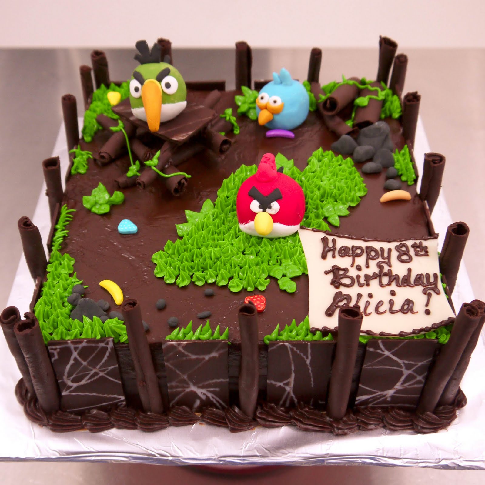 Sweet Indulgence Kuching: Angry Birds Birthday Cake