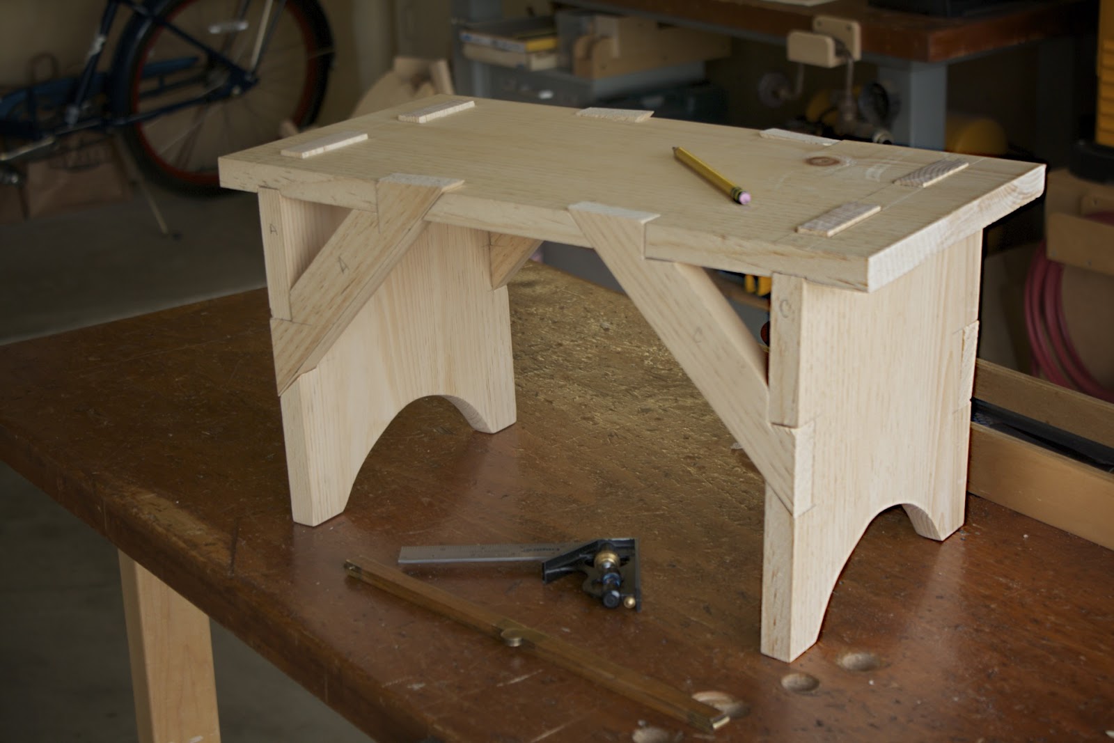 Alexander Woodworks: Shaker Bench Built with Hand Tools