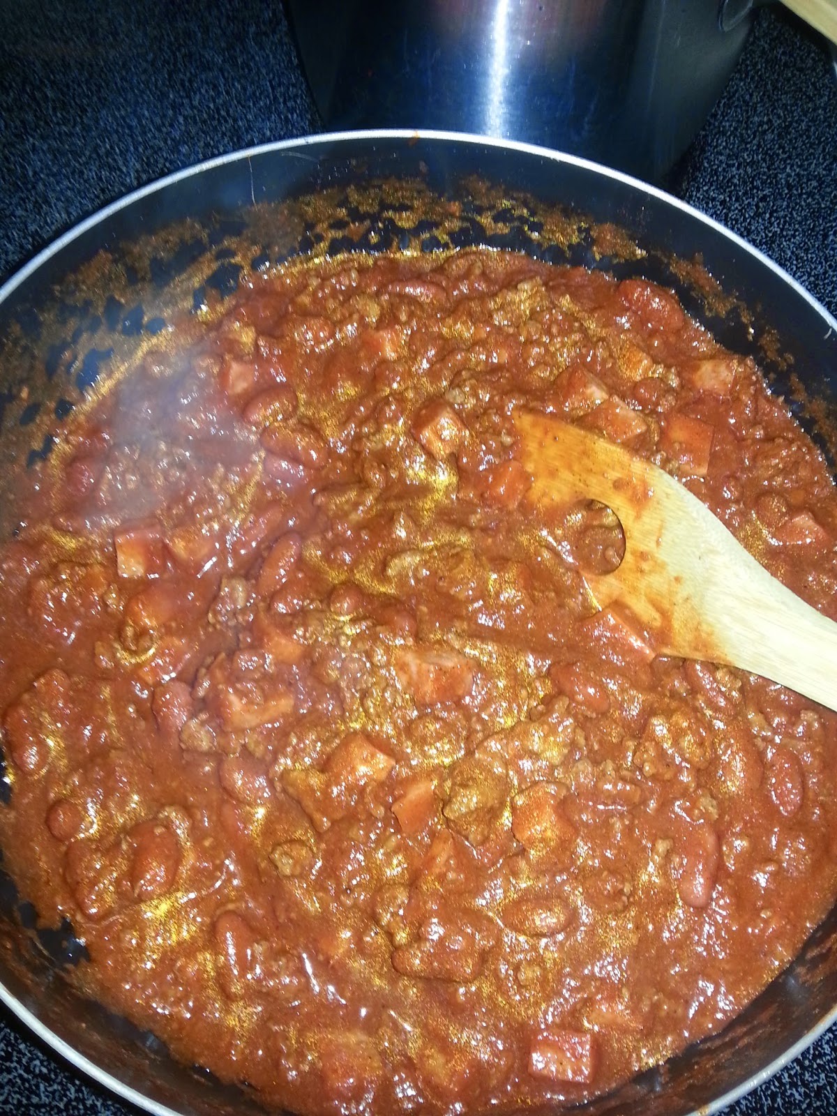 Easy Monday Night Dinner- Family Favorite Chili Mac - Mommy's Block Party