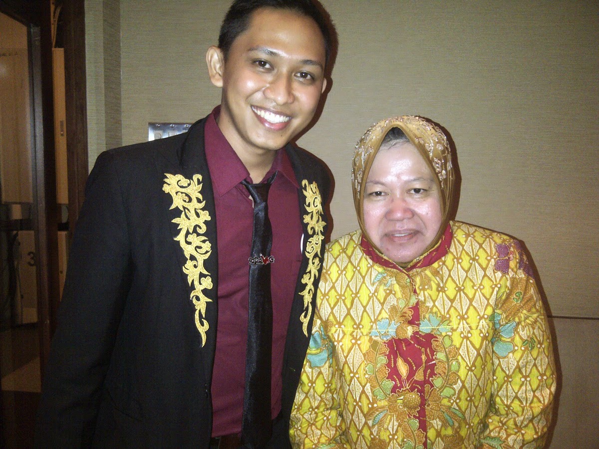 @Hijrahheiji: Serunya IMA Youth Forum dan MDG Awards 2013