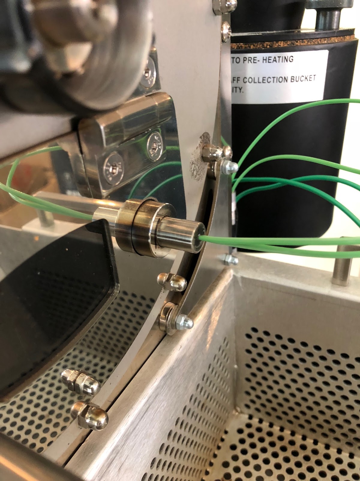 Javier shows new probe setup for 400g batches in FZ94